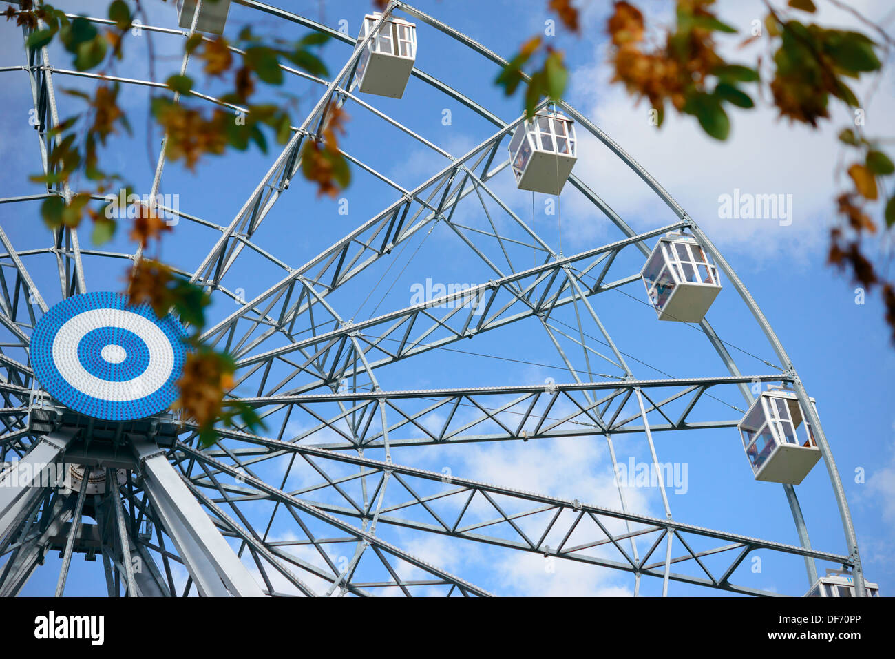 Ferris wheel trees in park amusement park hi-res stock photography and ...