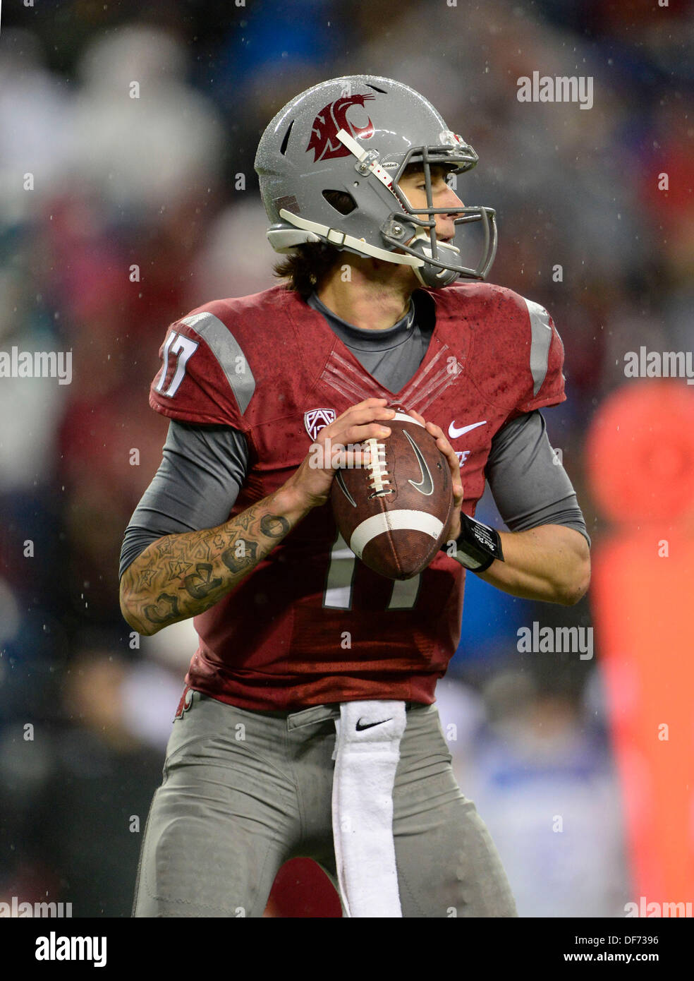 Seattle, WA, USA. 28th Sep, 2013. Washington State Cougars quarterback ...