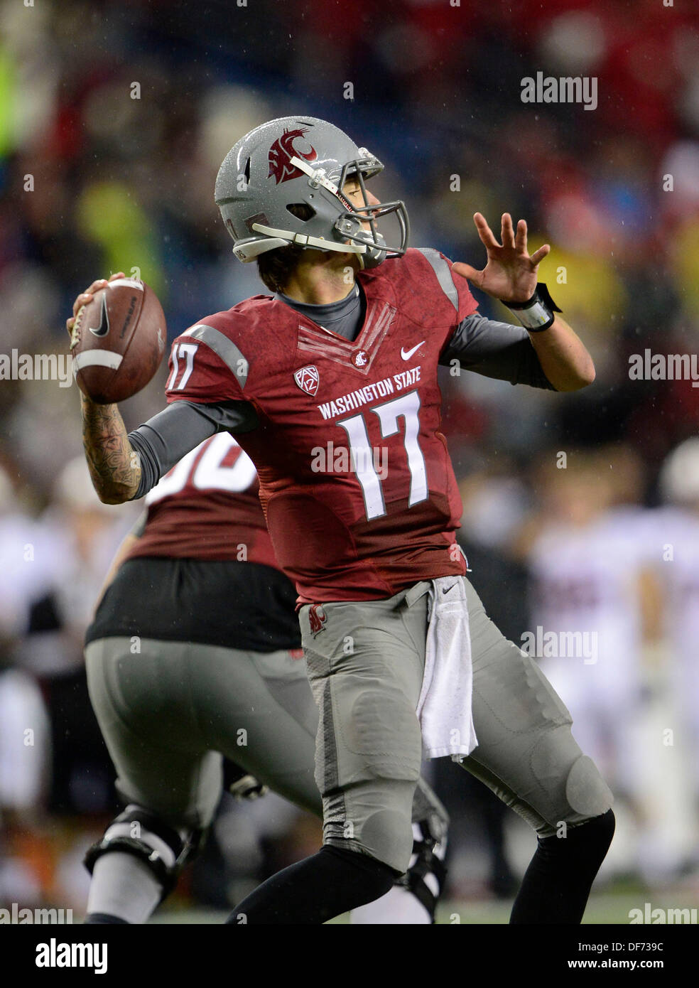Seattle, WA, USA. 28th Sep, 2013. Washington State Cougars quarterback ...