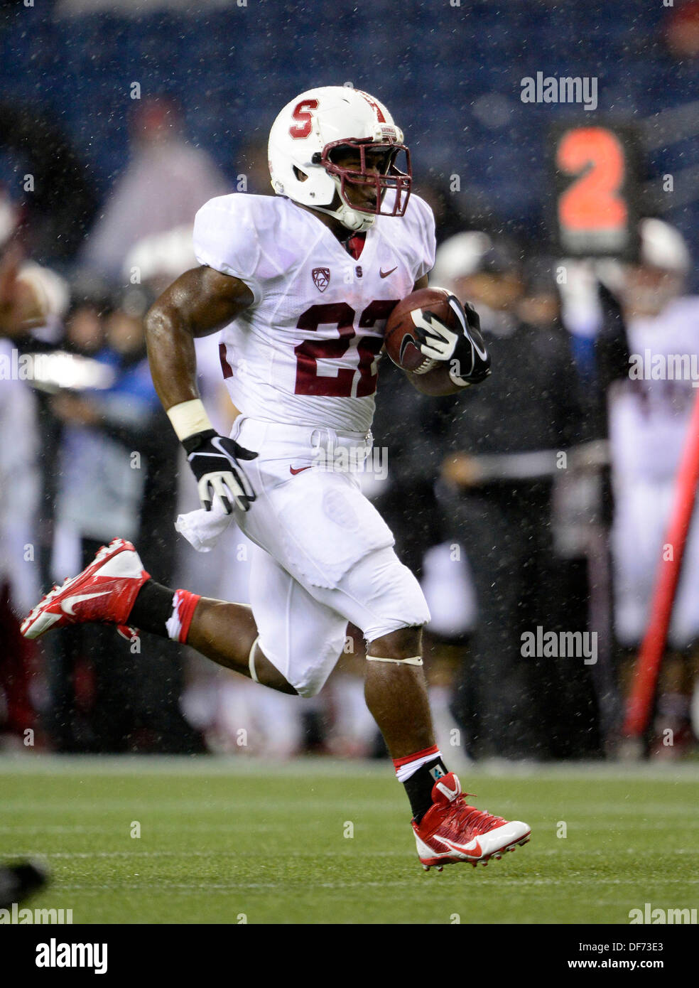 Seattle, WA, USA. 28th Sep, 2013. Stanford Cardinal running back ...