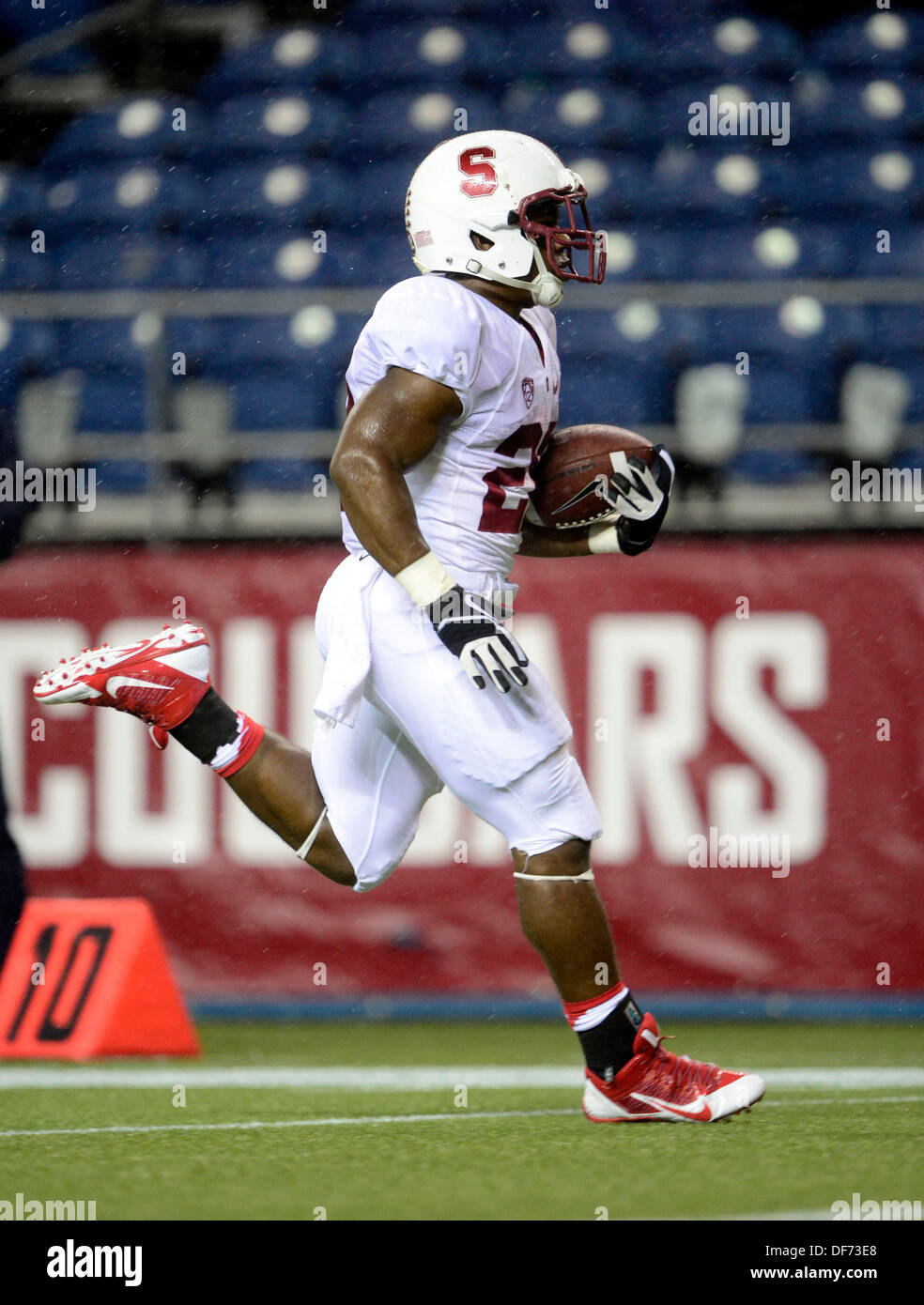 Seattle, WA, USA. 28th Sep, 2013. Stanford Cardinal running back ...