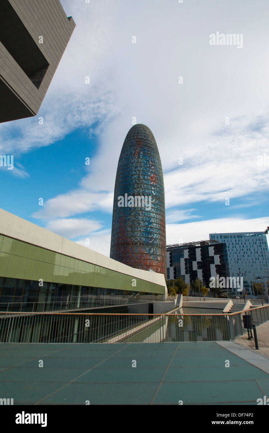 Hub bulding hi-res stock photography and images - Alamy