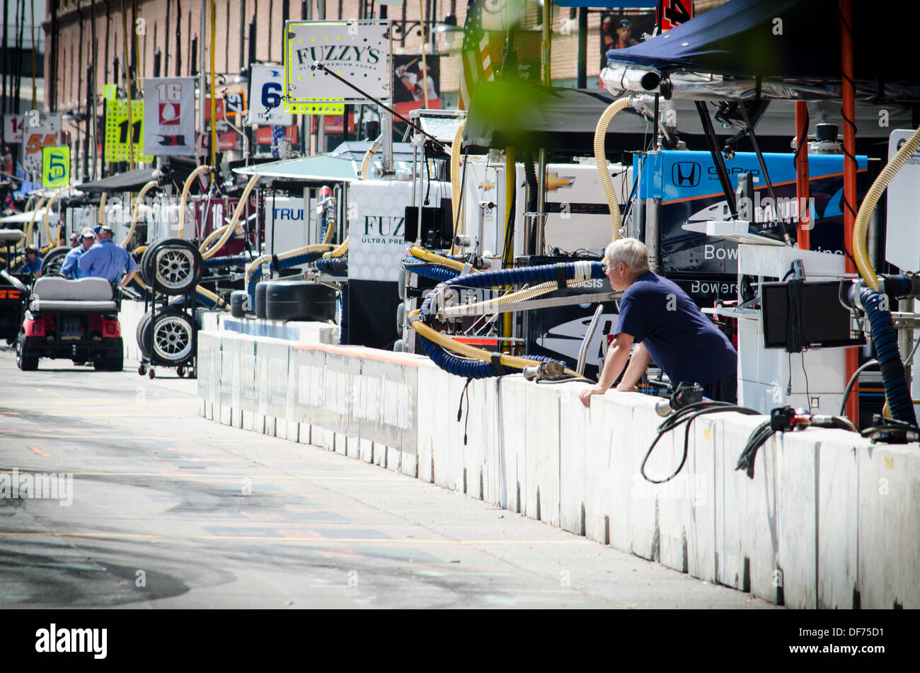 Pit lane stop hi-res stock photography and images - Alamy