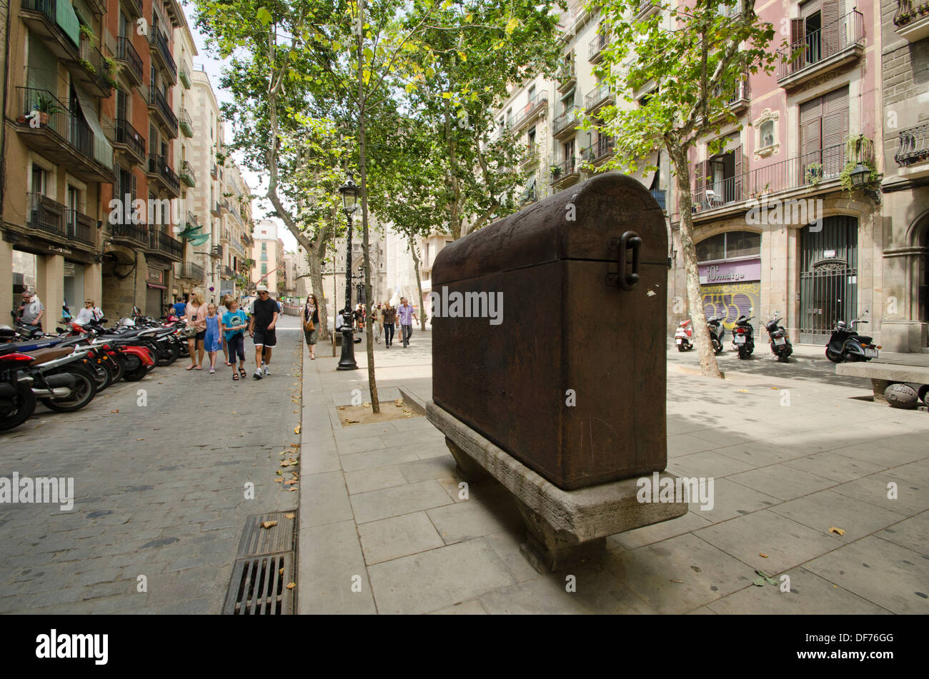 Sta maria del mar cathedral hi-res stock photography and images - Alamy