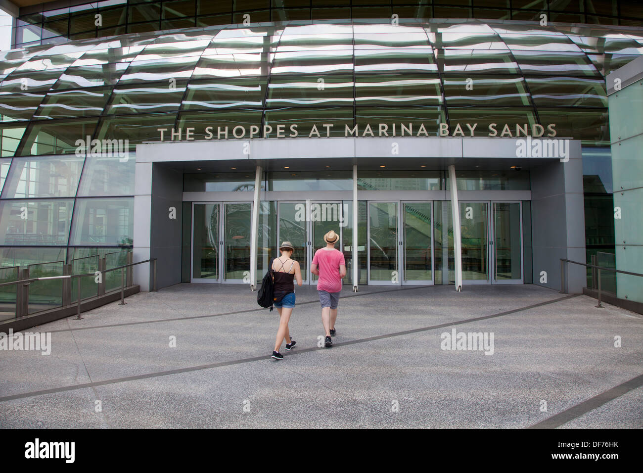 The Shoppes Marina Bay Sands Hotel Singapore shopping center entrance ...