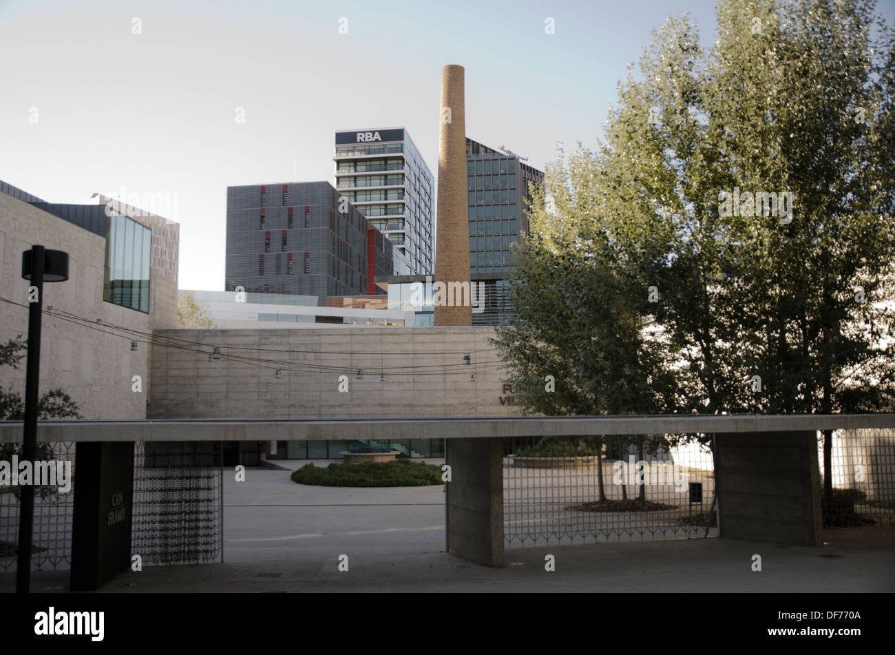 Business buildings hi-res stock photography and images - Alamy