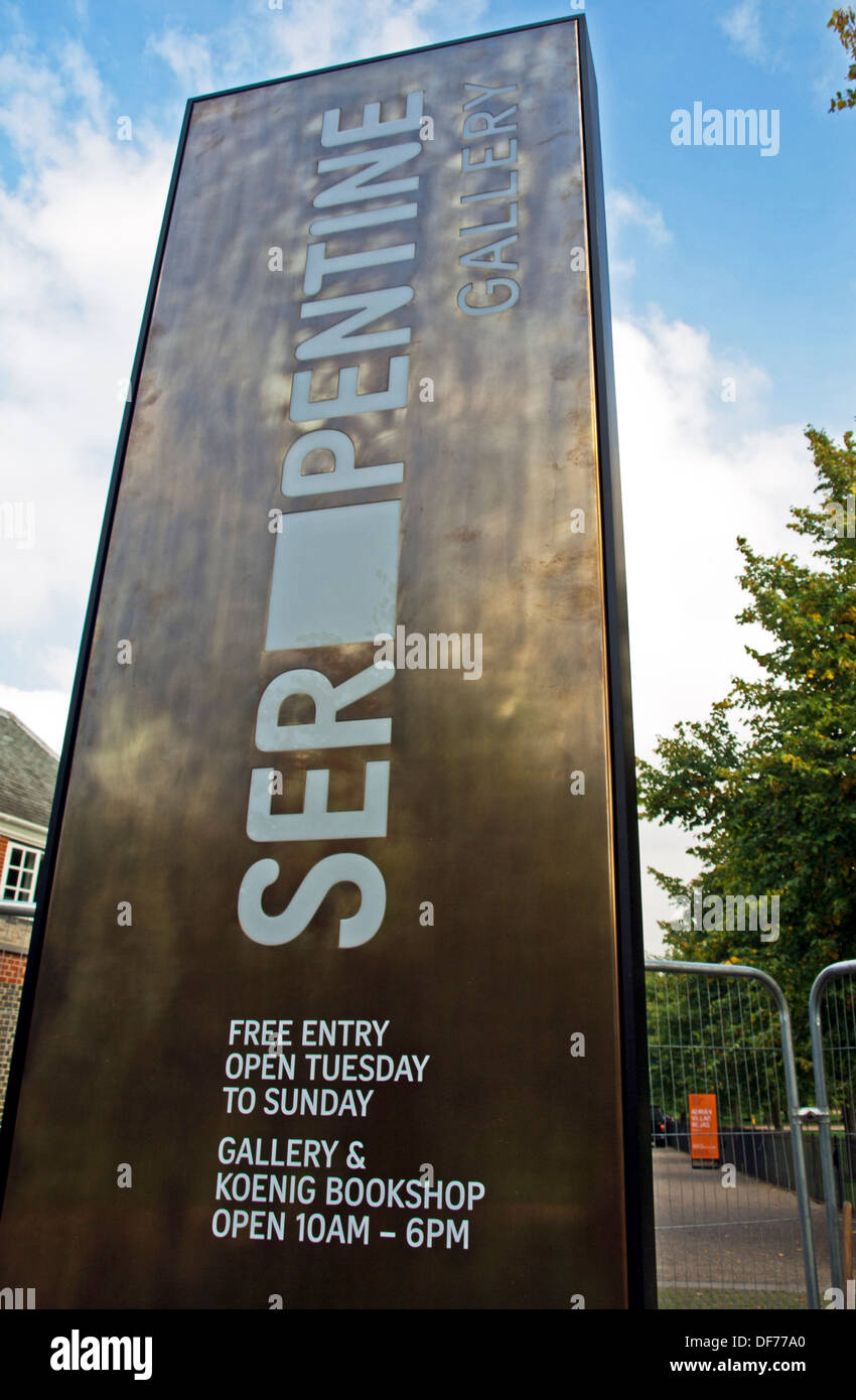 The Serpentine Gallery sign, Kensington Gardens, Hyde Park, London ...