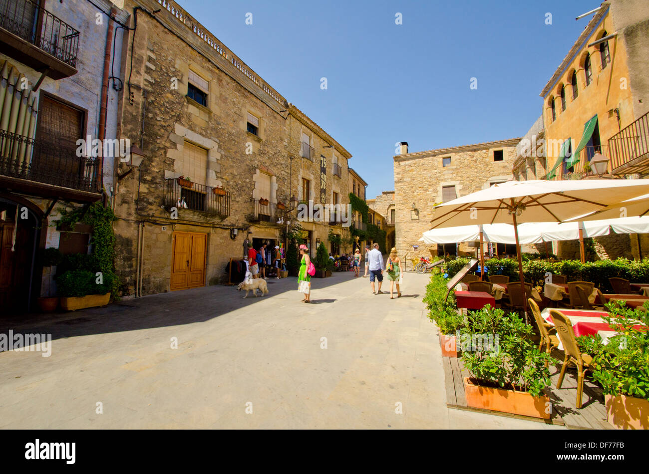 Peratallada gerona hi-res stock photography and images - Alamy