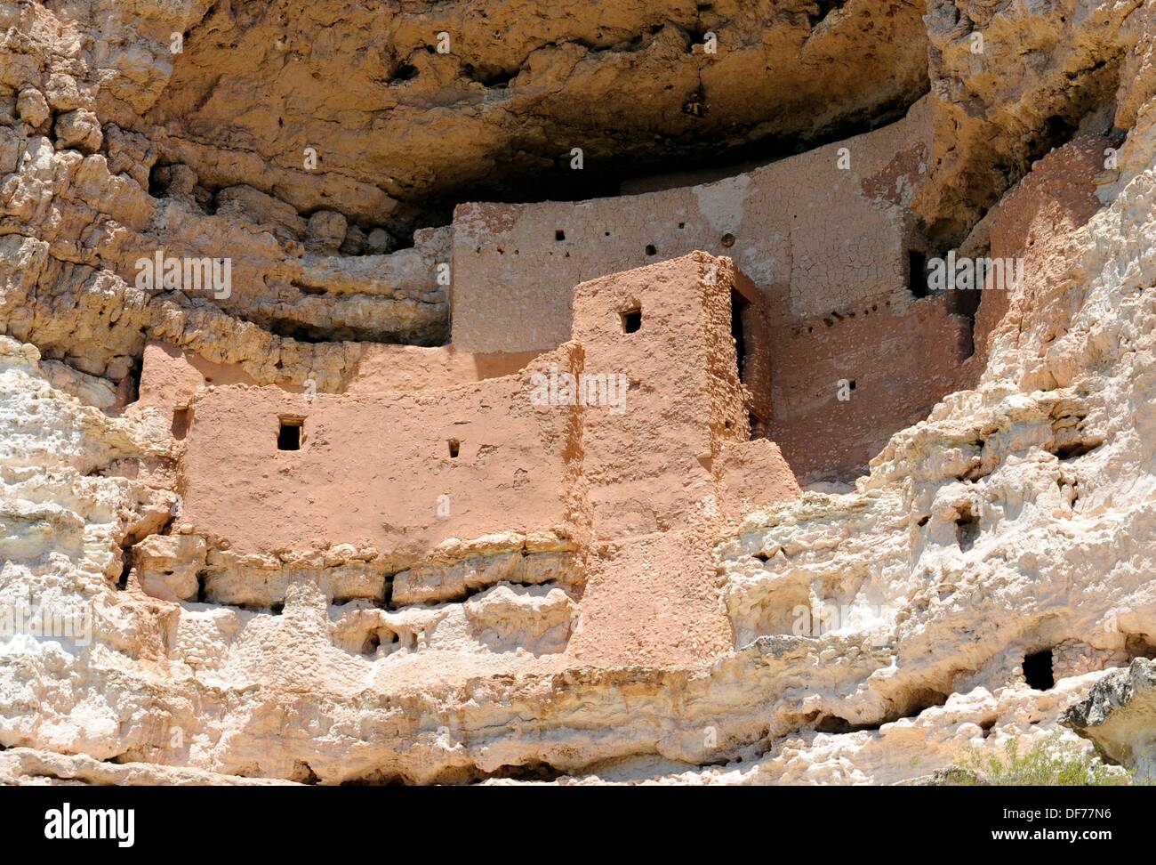 Hohokam cliff dwelling hi-res stock photography and images - Alamy