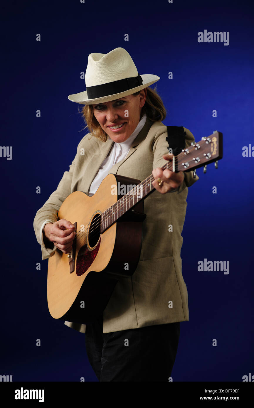 Catatonia singer cerys matthews hi-res stock photography and images - Alamy