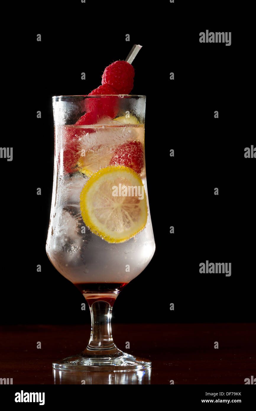 Lemonade in stem glass hi-res stock photography and images - Alamy