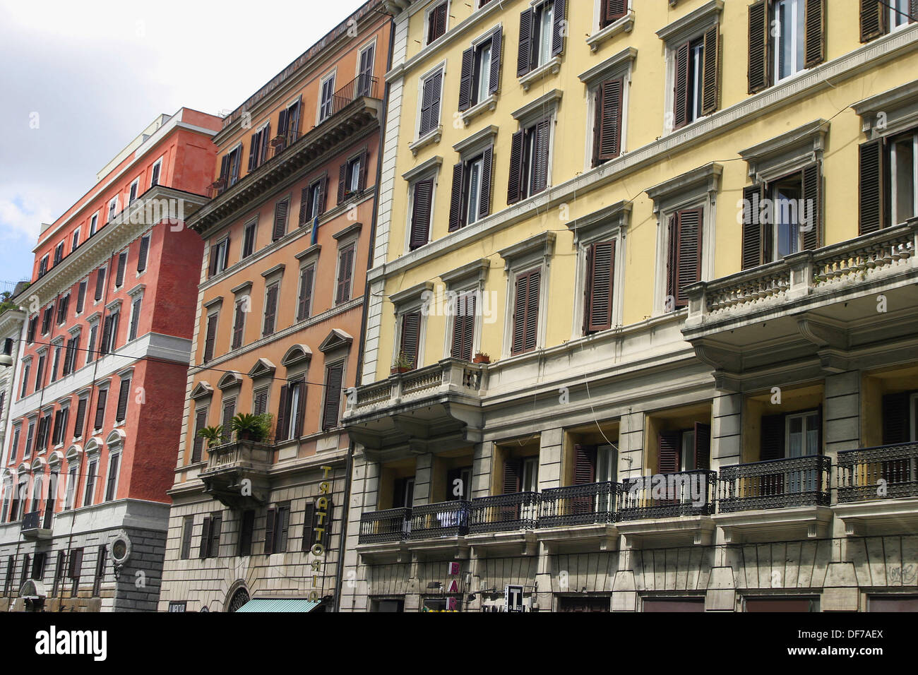 Via cavour rome hi-res stock photography and images - Alamy