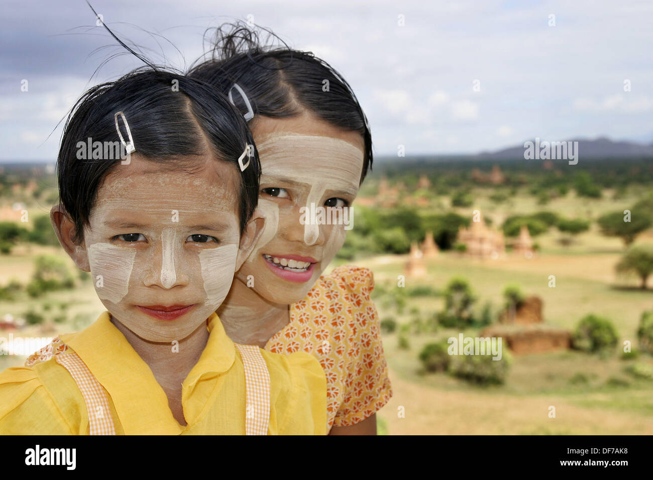 Tanaka paste hi-res stock photography and images - Alamy