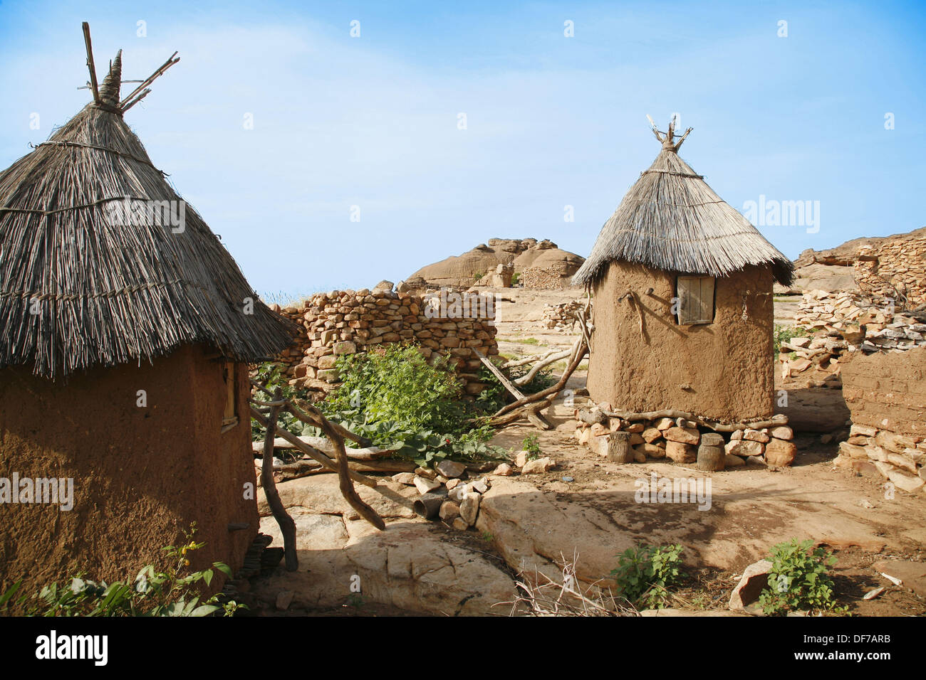 Clay Architecture Dogon Country High Resolution Stock Photography and ...