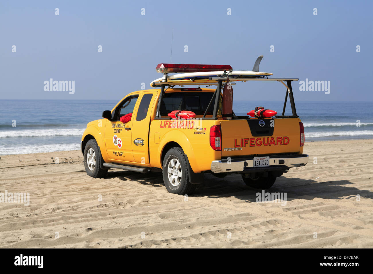 Lifeguard truck los angeles hi-res stock photography and images - Alamy