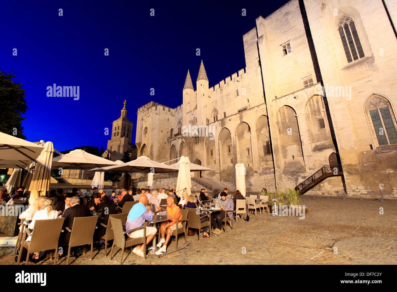 Avignon architecture hi-res stock photography and images - Alamy