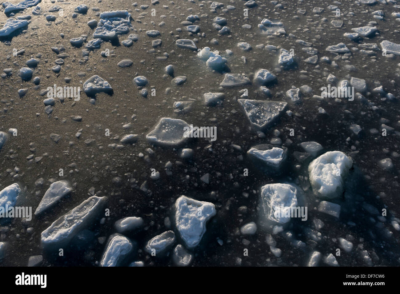 Freezing water hi-res stock photography and images - Alamy