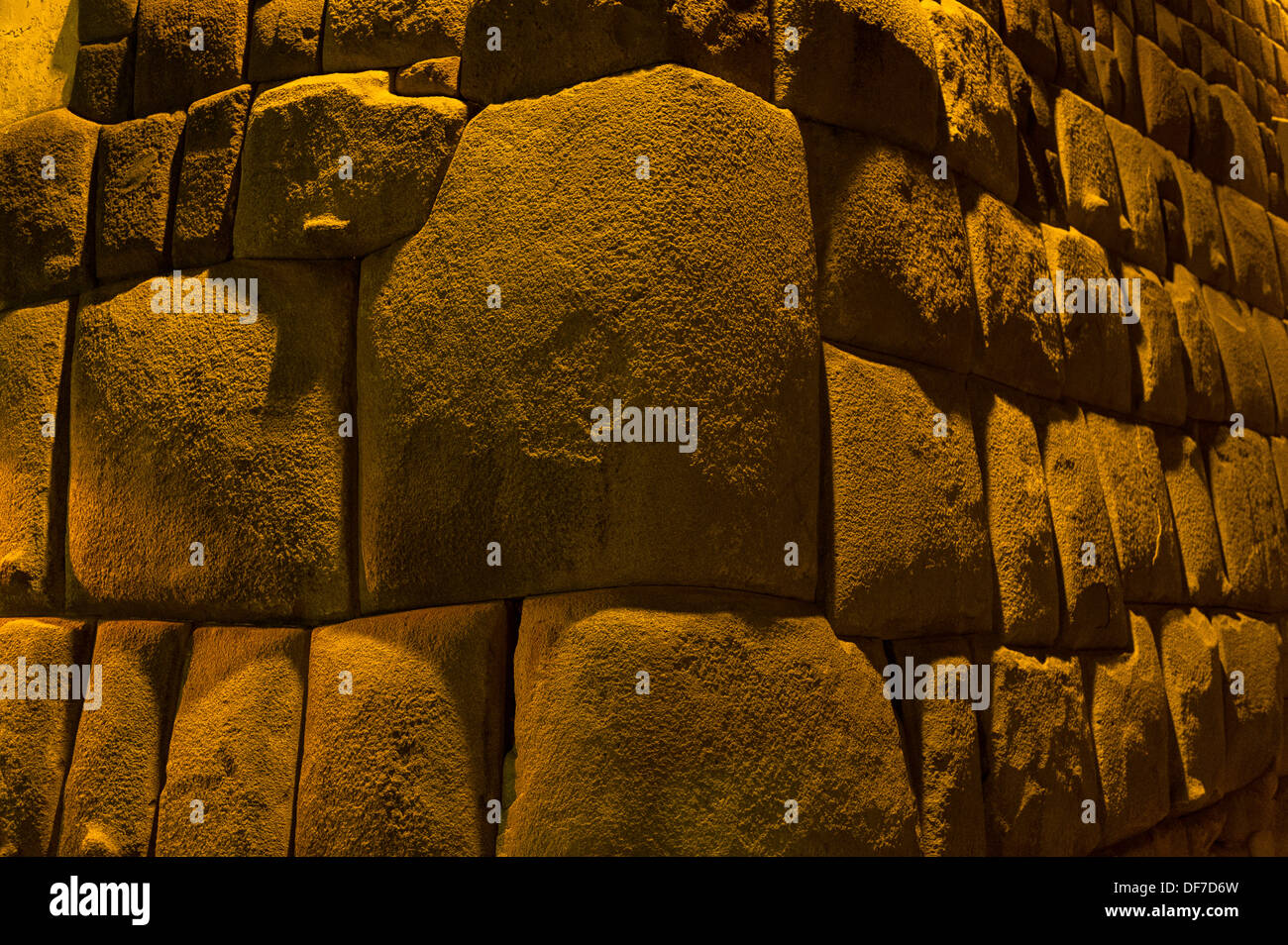 Inca wall cusco hi-res stock photography and images - Alamy