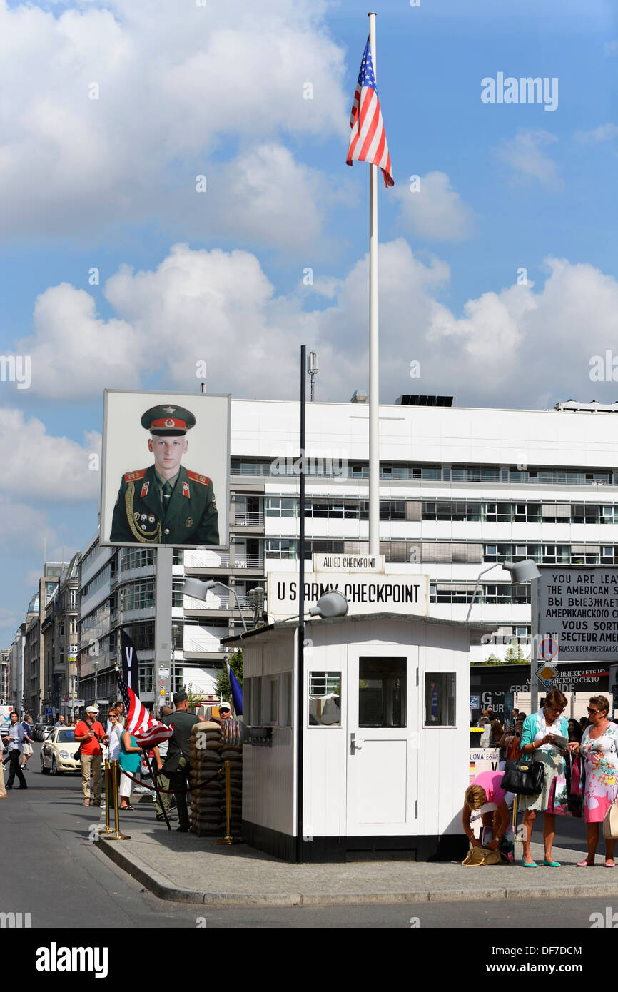 Germany berlin checkpoint charlie soldier hi-res stock photography and ...