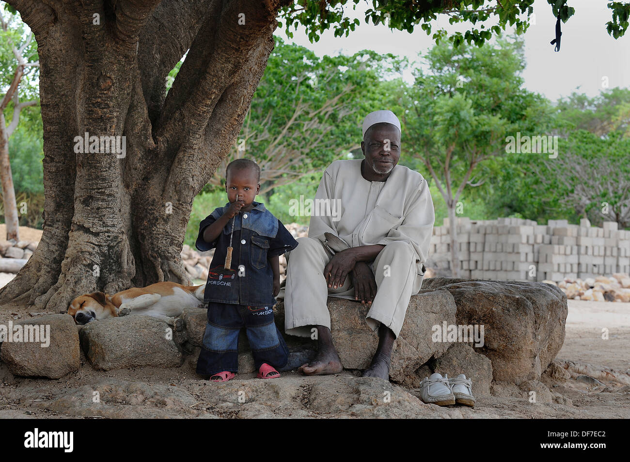 Old man with a child hi-res stock photography and images - Alamy