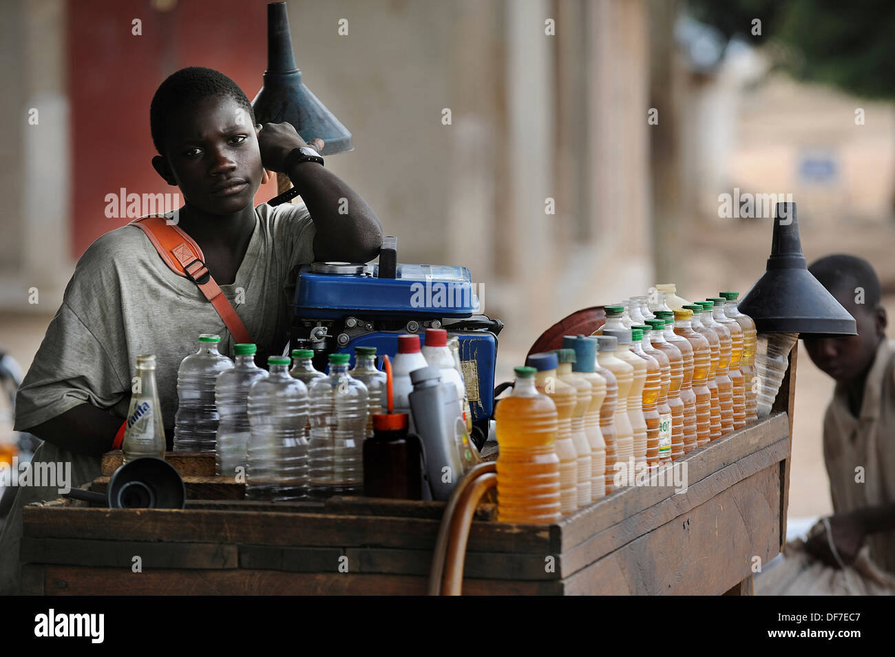 Market stall cameroon hi-res stock photography and images - Alamy