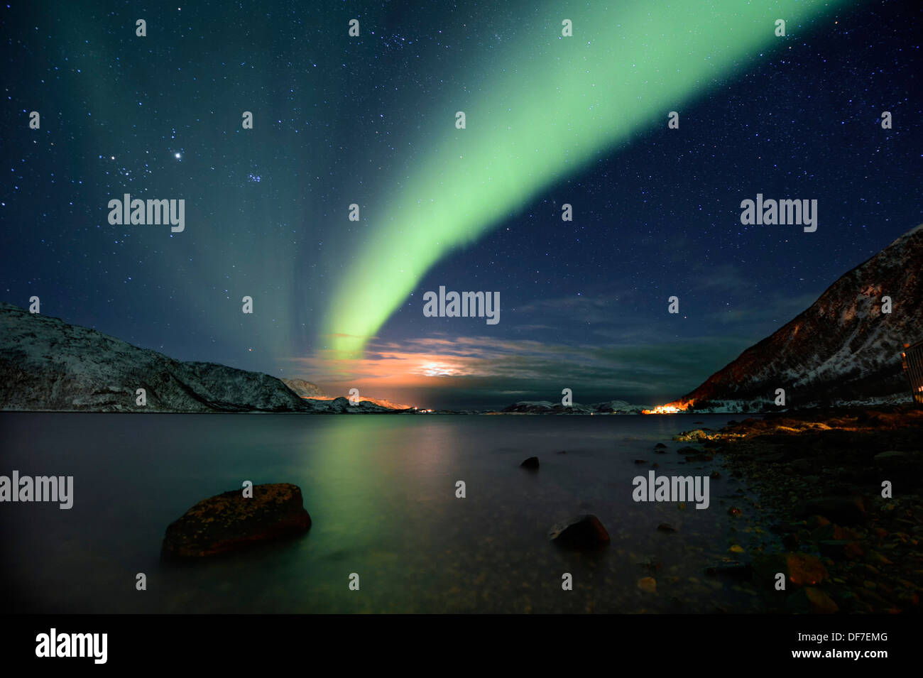 Northern lights landscape hi-res stock photography and images - Alamy