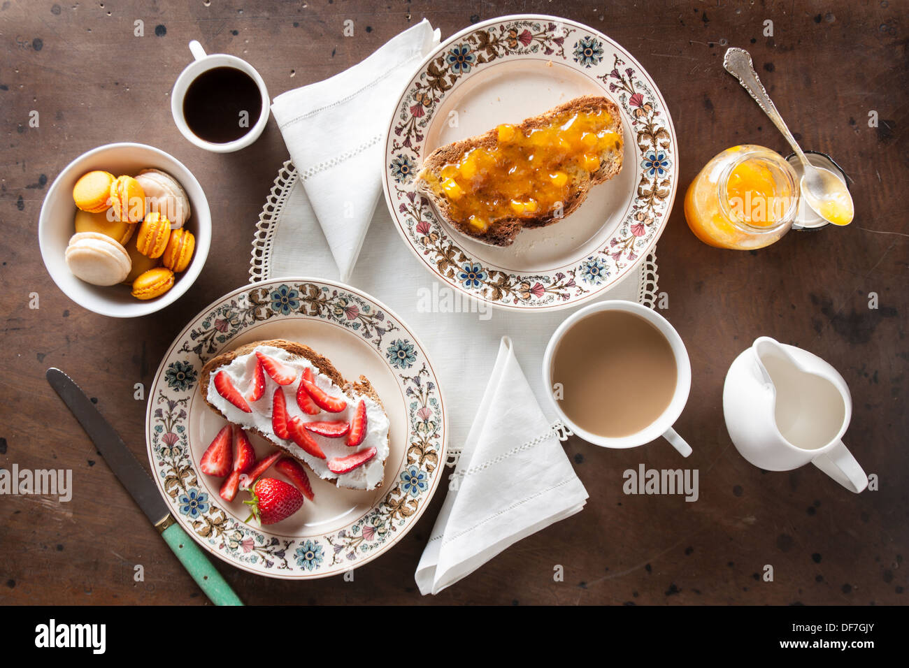 Couple breakfast table overview hi-res stock photography and images - Alamy