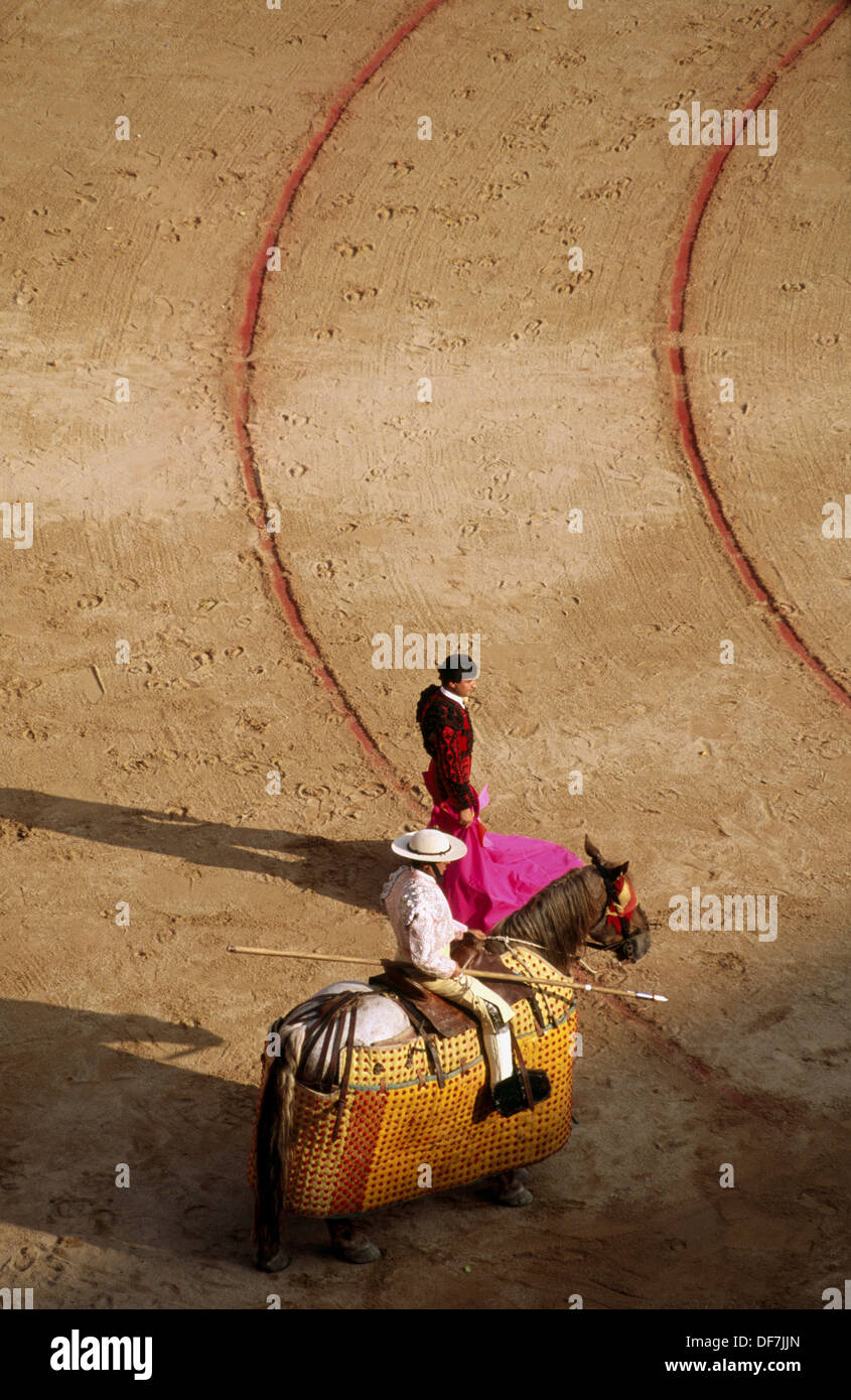 Plaza de toros monumental mexico hi-res stock photography and images ...