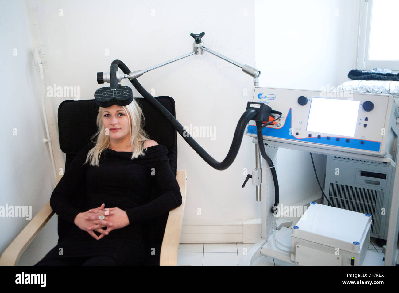 Transcranial hi-res stock photography and images - Alamy