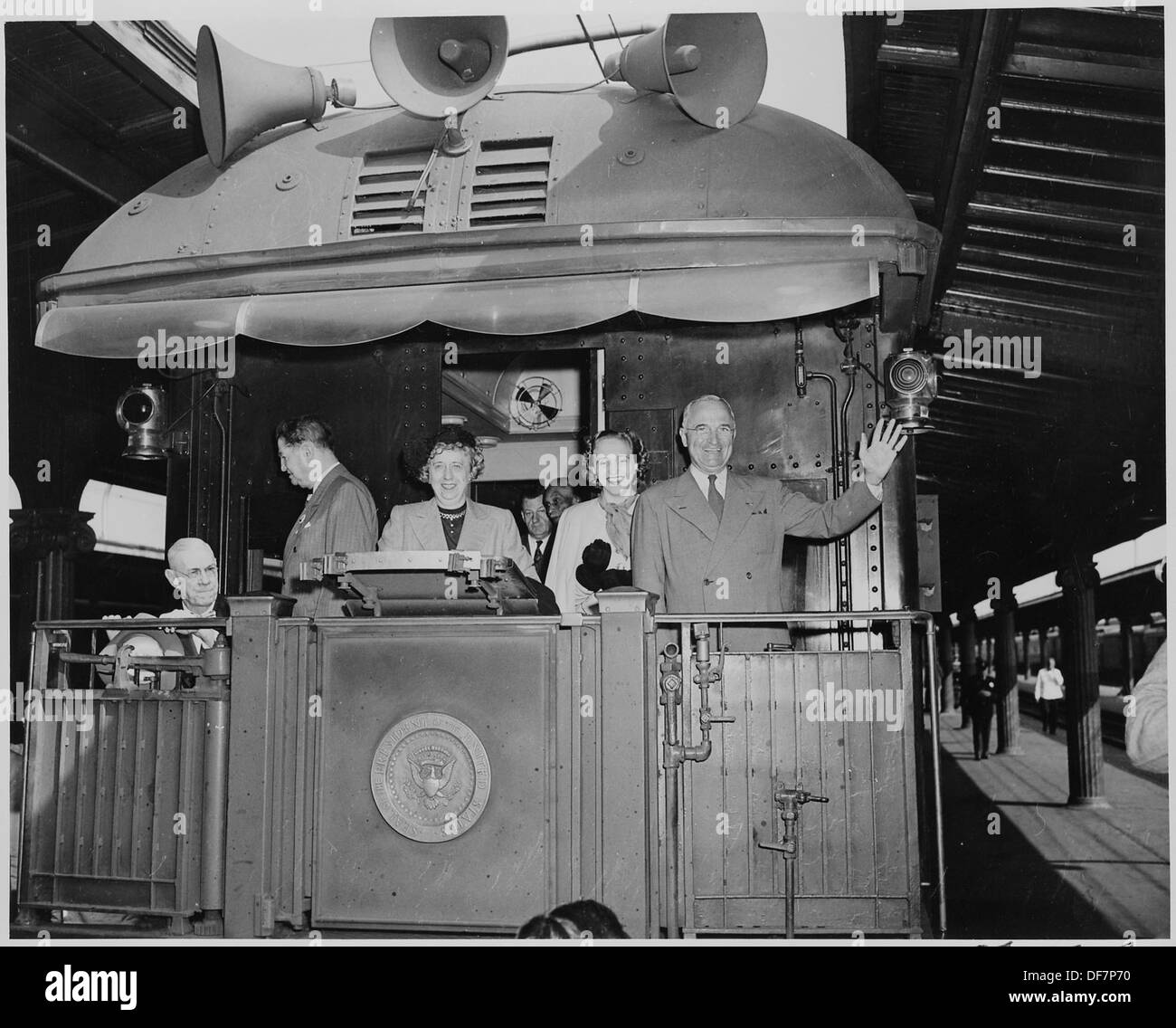 Platform lady Black and White Stock Photos & Images - Alamy