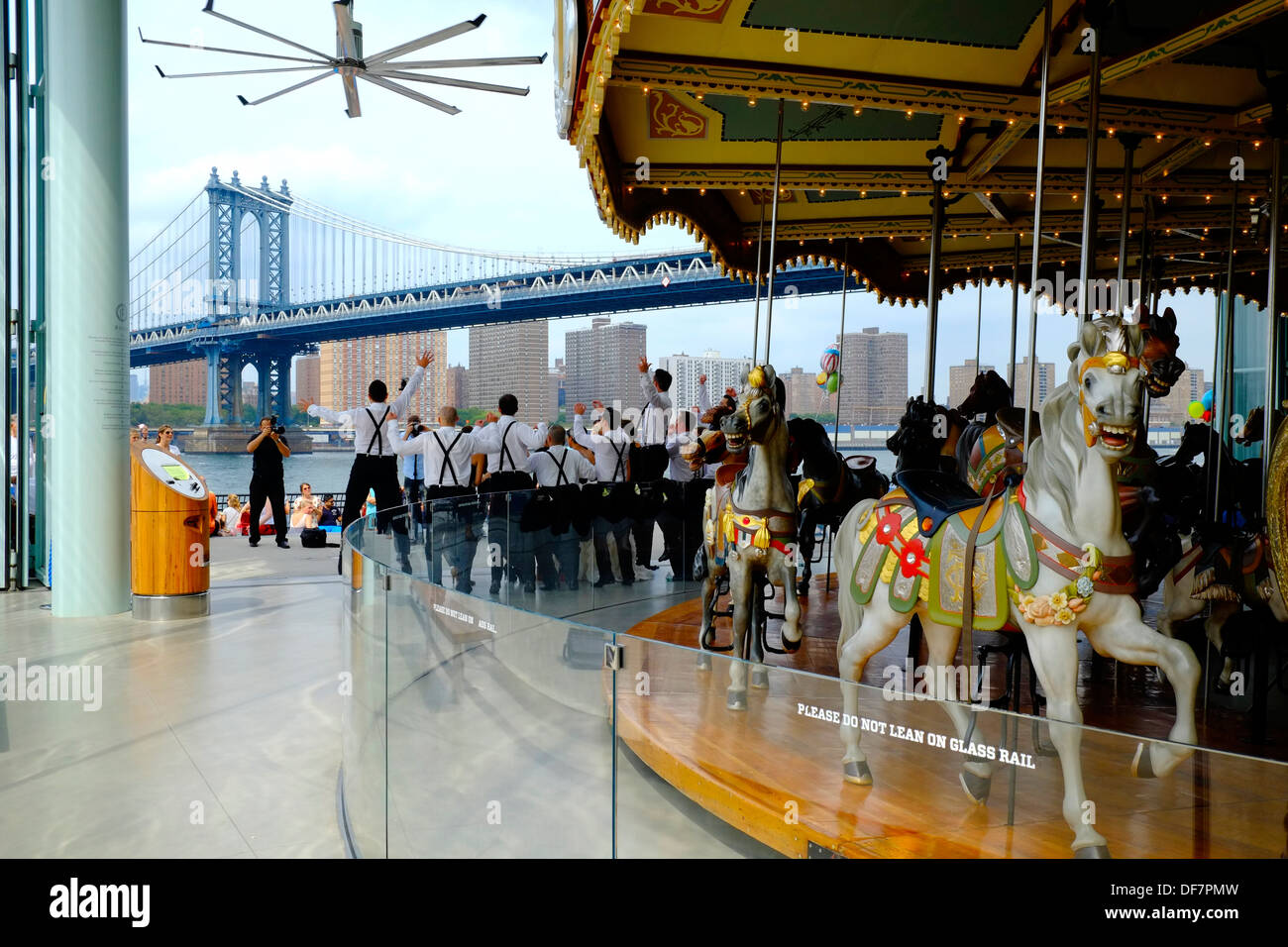 Carousel and wedding party, Brooklyn Bridge park, brooklyn Usa Stock ...