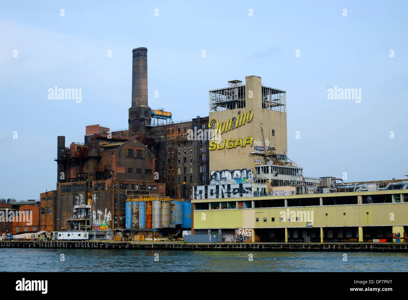 Domino sugar building, Brooklyn NY Stock Photo - Alamy
