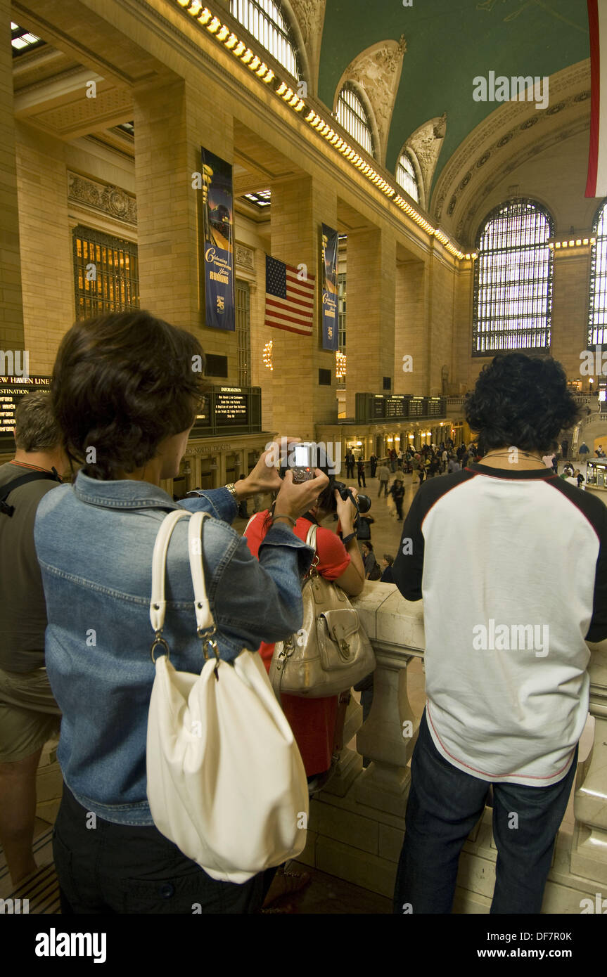 Photos of grand central station hi-res stock photography and images - Alamy