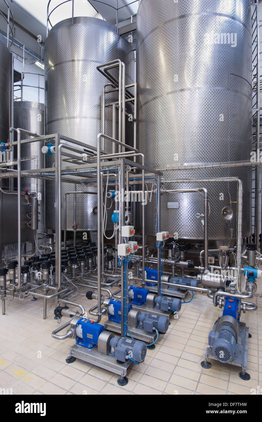 Pipeline process hi-res stock photography and images - Alamy