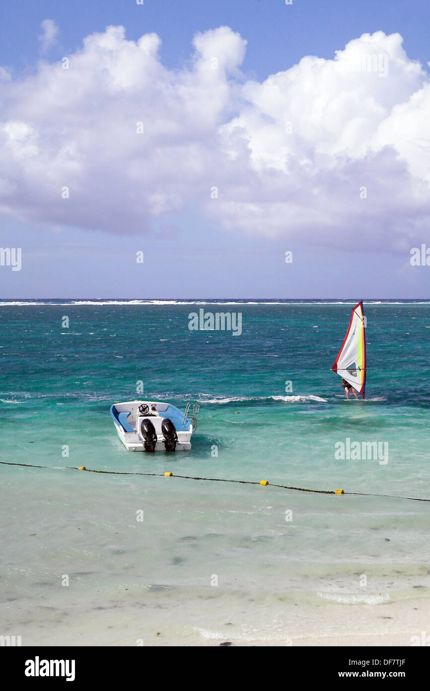 Mauritius sea rocks hi-res stock photography and images - Alamy