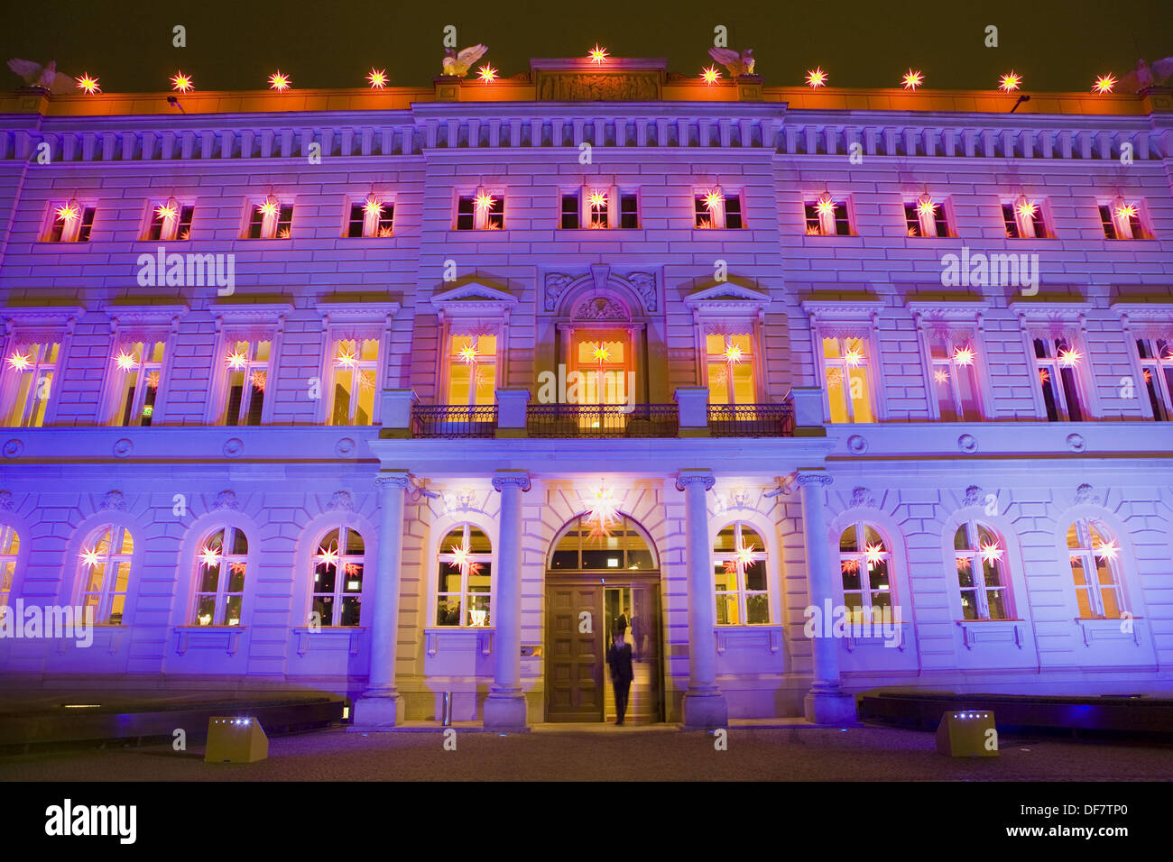 Bertelsmann building hi-res stock photography and images - Alamy