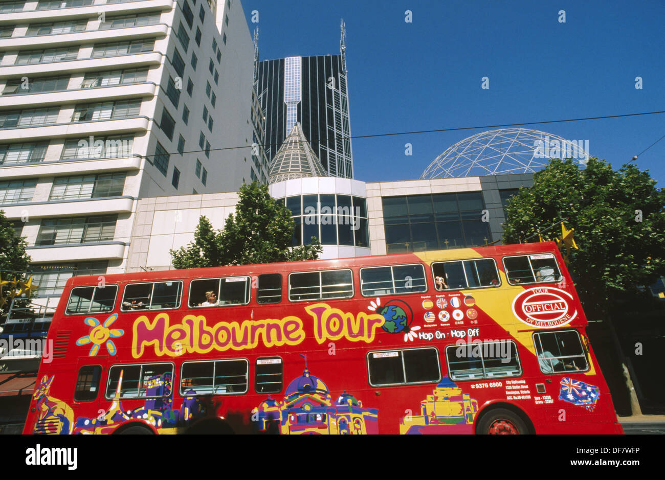 Victoria bus hi-res stock photography and images - Alamy