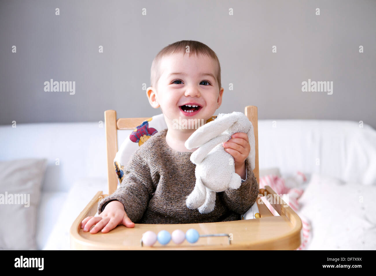 Child laughing alone hi-res stock photography and images - Alamy