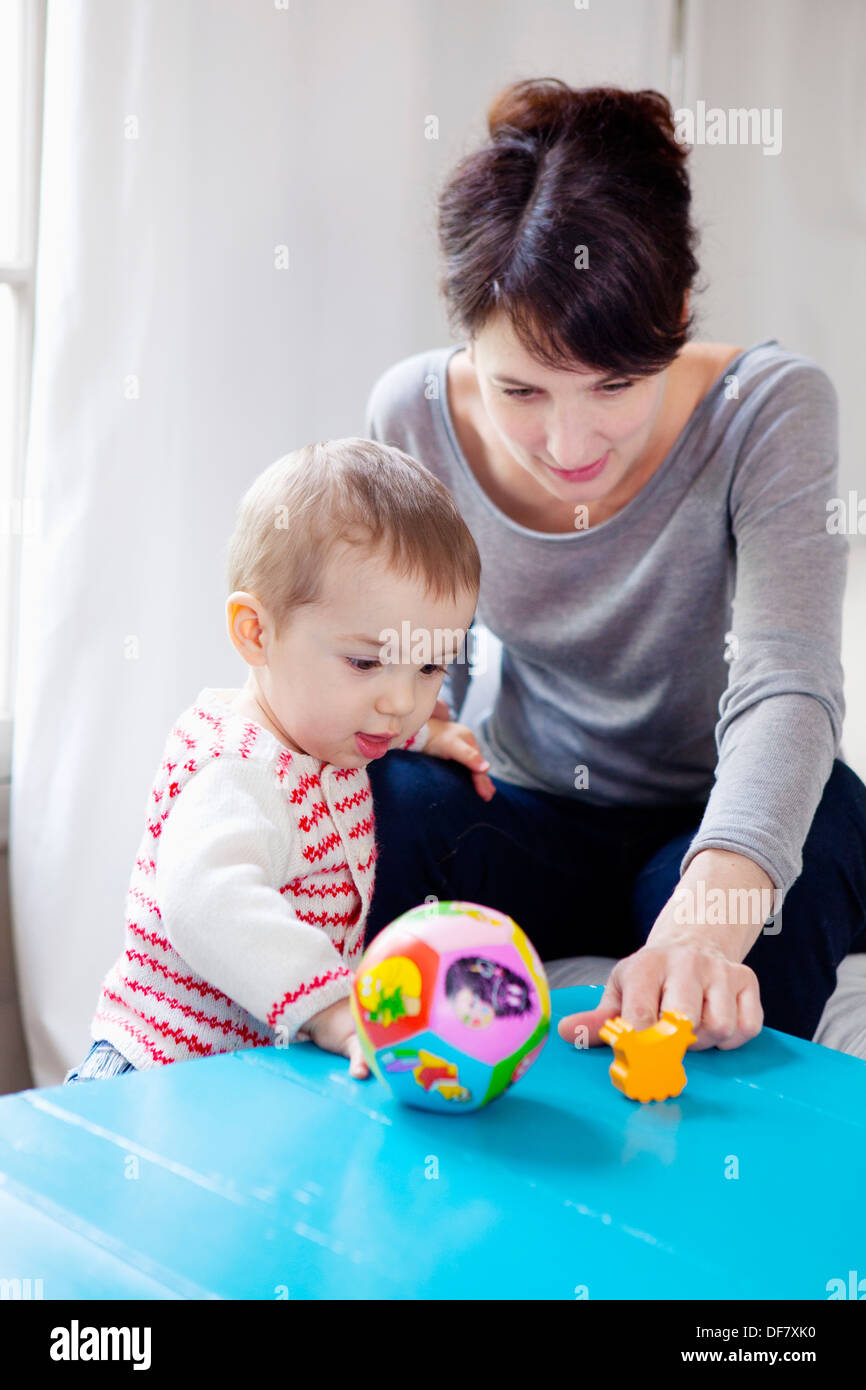 MOTHER & CHILD Stock Photo - Alamy
