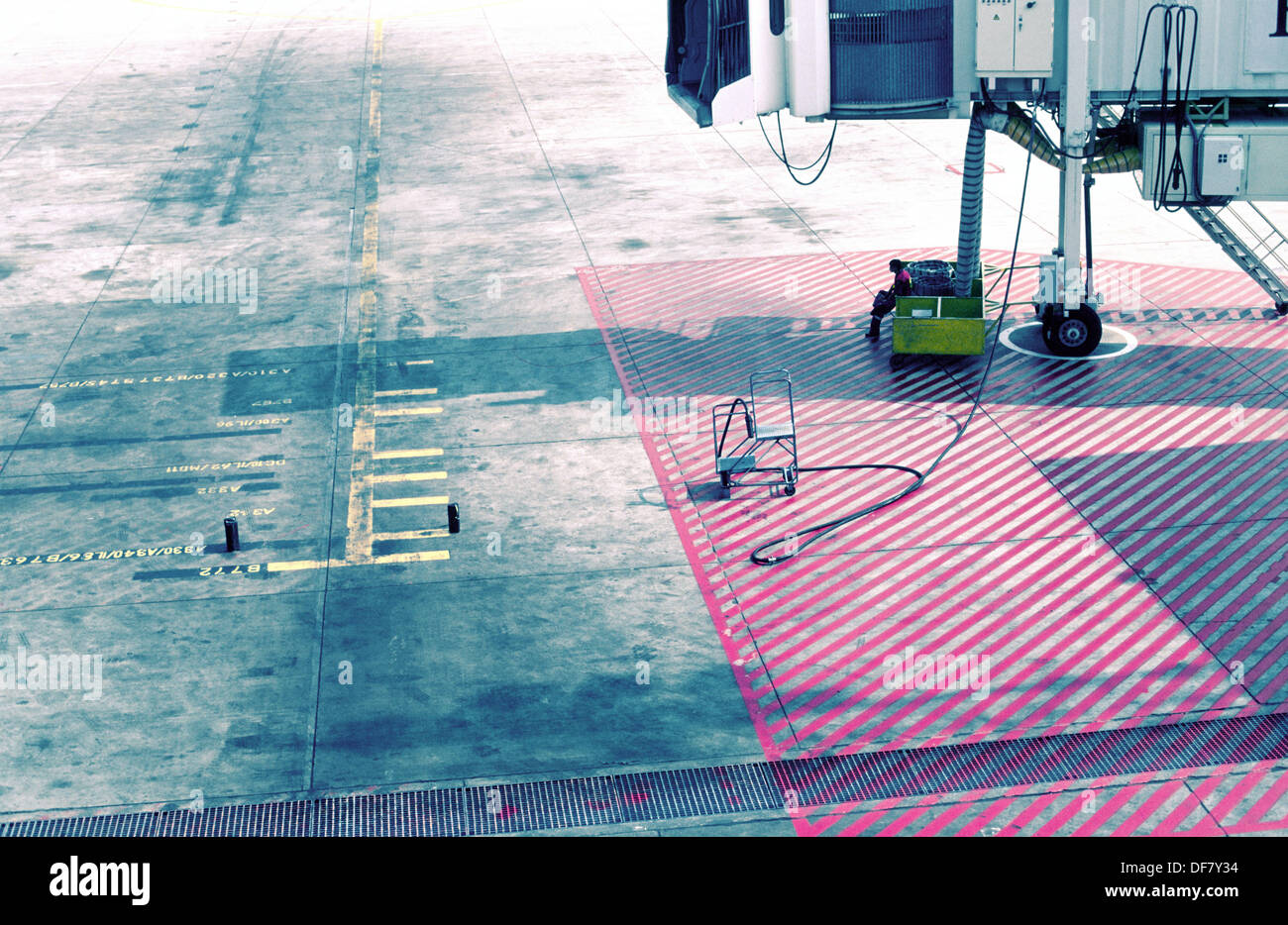 Loading arm hi-res stock photography and images - Alamy