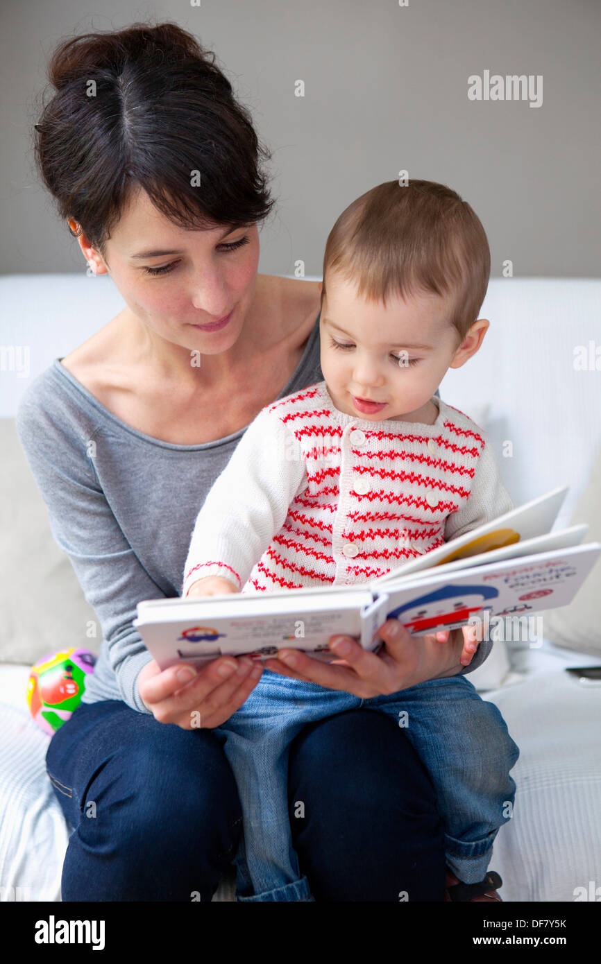 MOTHER & CHILD Stock Photo - Alamy