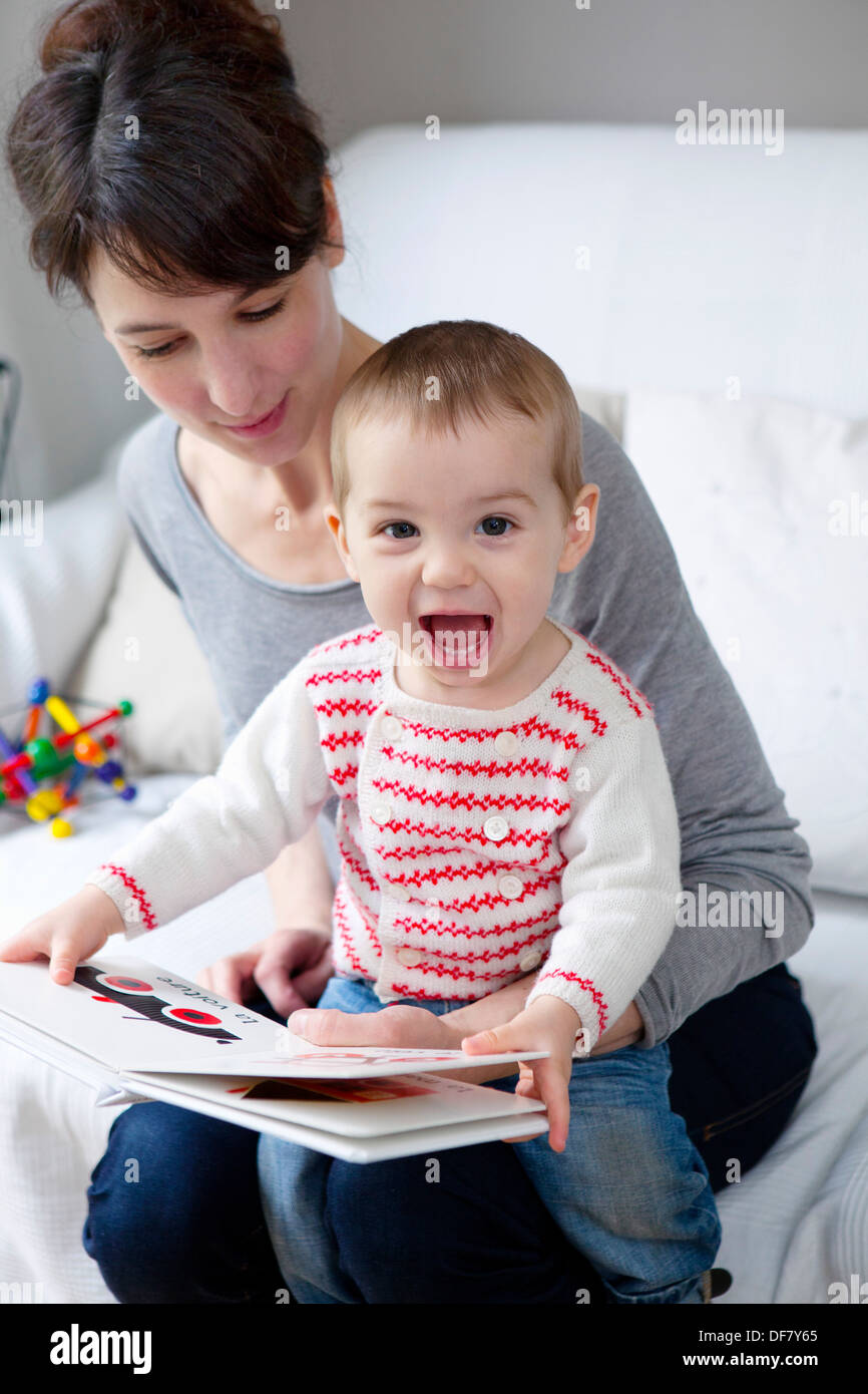 MOTHER & CHILD Stock Photo - Alamy