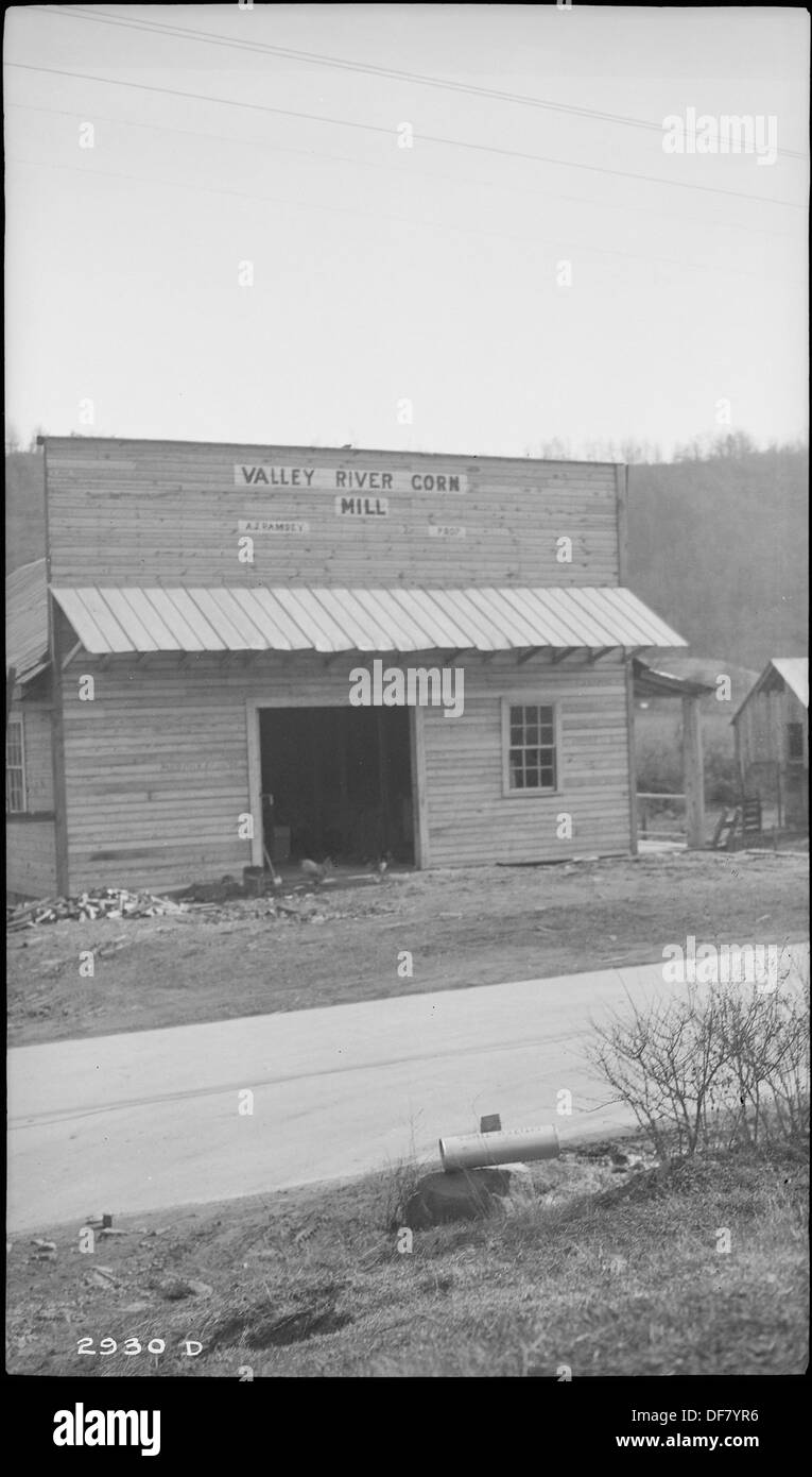 Grind corn you Black and White Stock Photos & Images - Alamy
