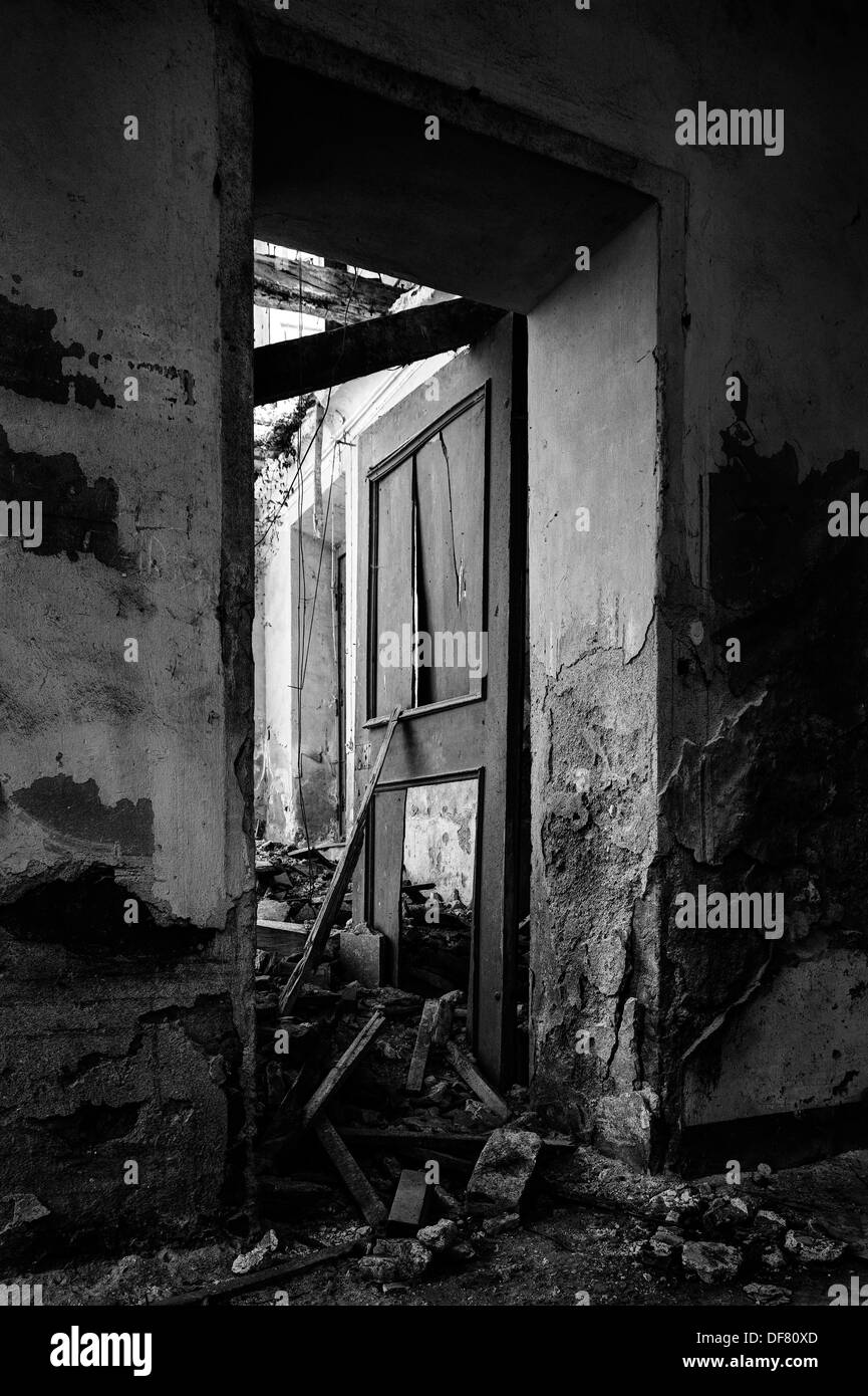 Italy. Collapsed house room Stock Photo - Alamy