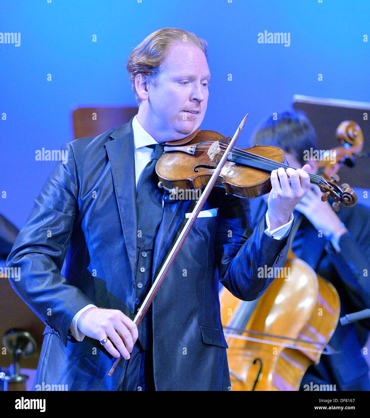 Prague, Czech Republic. 29th Sep, 2013. British violinist Daniel Hope ...