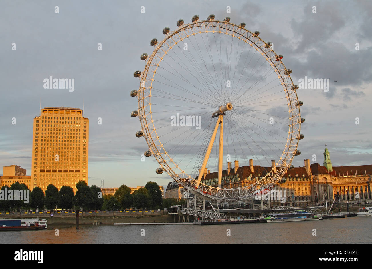Tower millennium pier london hi-res stock photography and images - Alamy