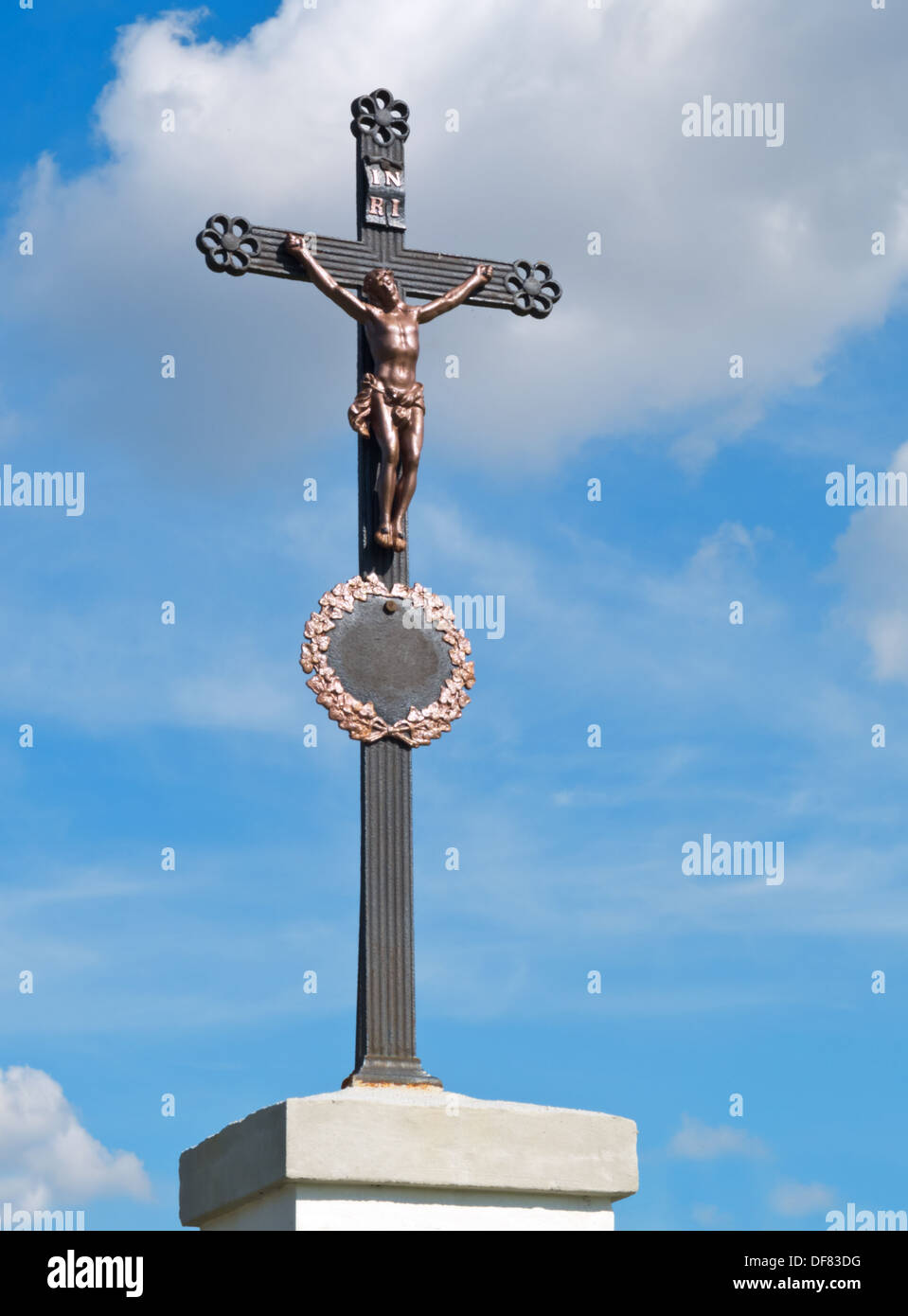 old metallic cross Stock Photo - Alamy