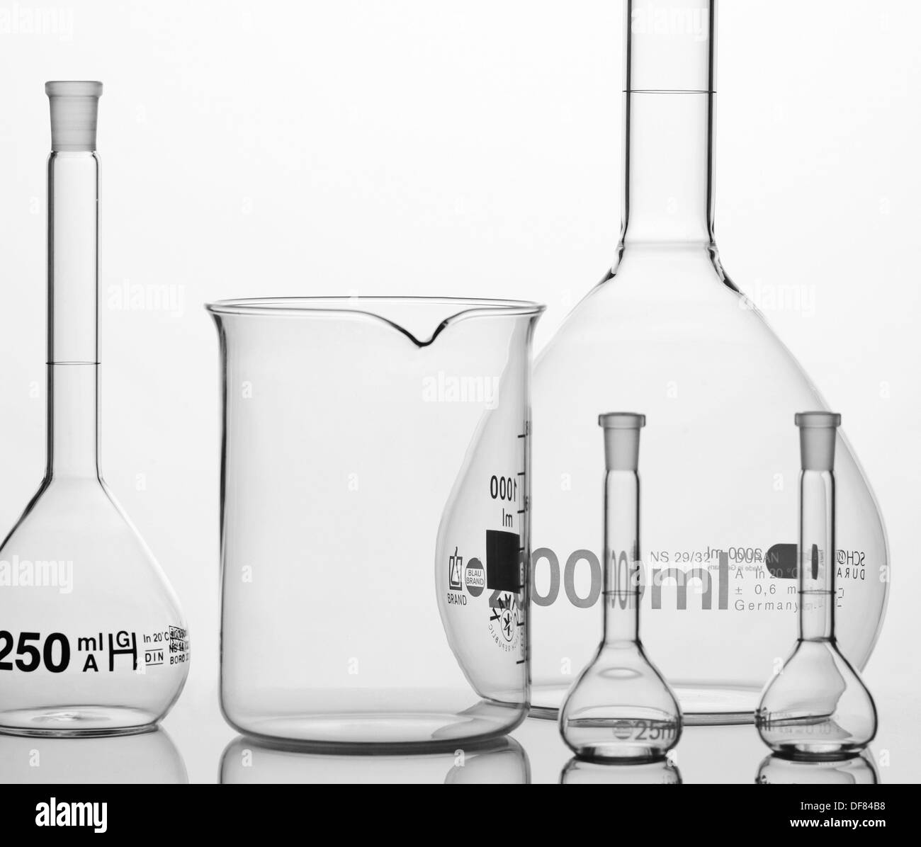 Lab object Black and White Stock Photos & Images - Alamy