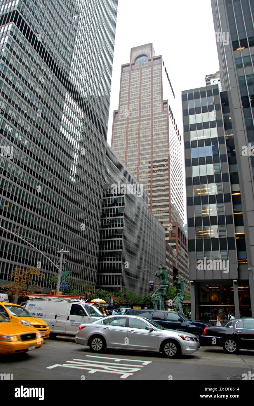 Axa equitable building hi-res stock photography and images - Alamy