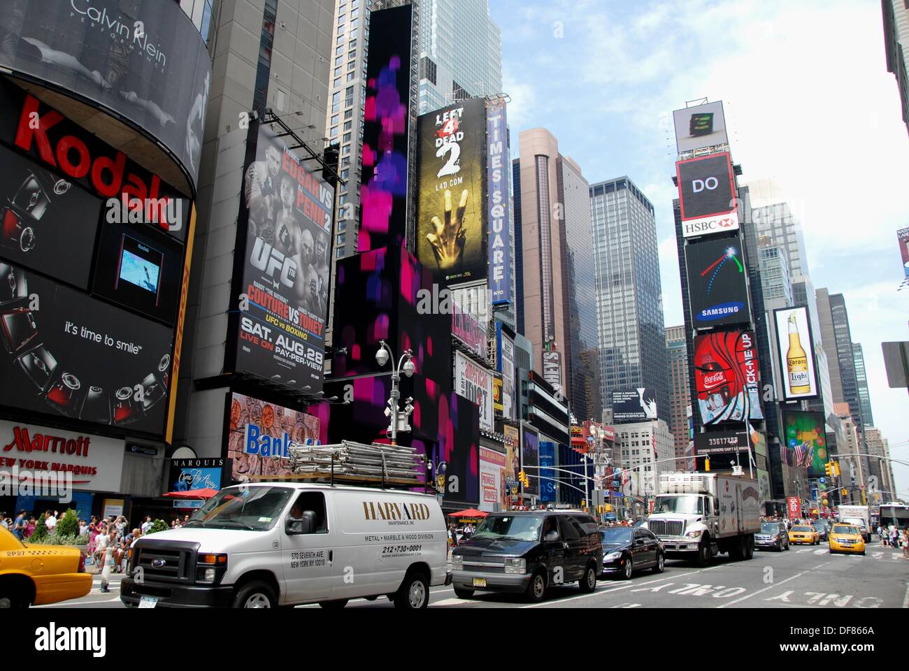 Corner of broadway and seventh avenue hi-res stock photography and ...